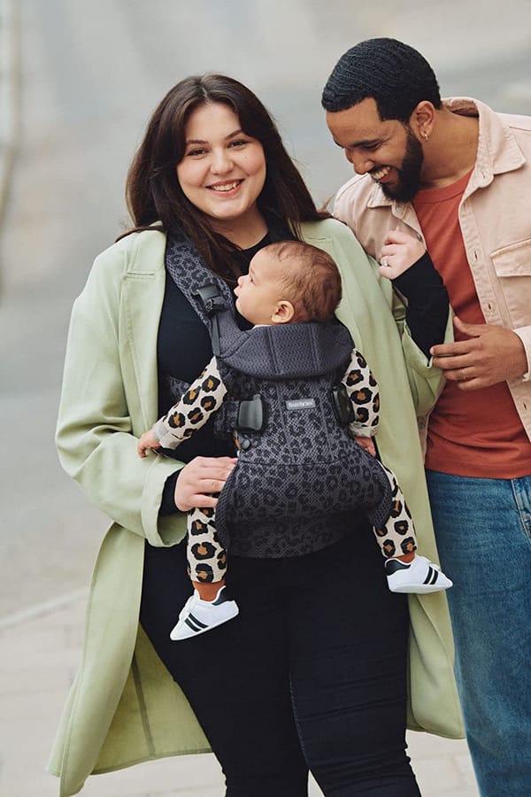 8 Best Baby Carrier For Dad: For Comfort and Utility 2025